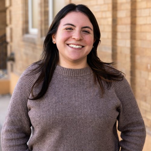 Isabella Garza, autora de las escuelas públicas de IDEA